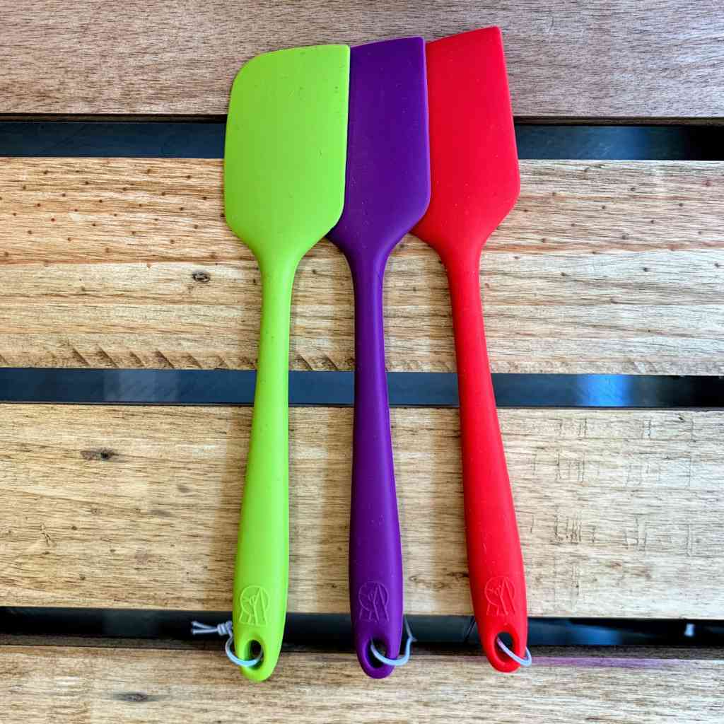 Colourworks Mini Silicone Scraper - Cooking Kneads