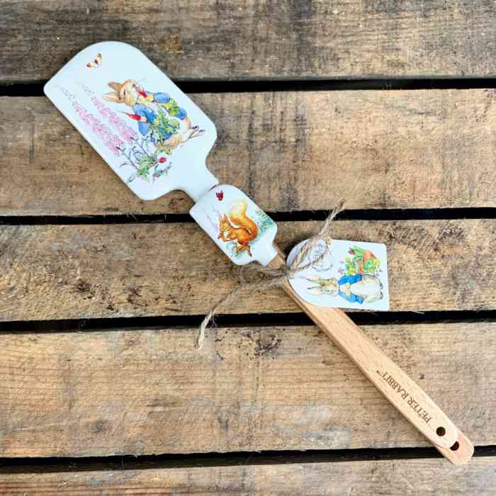 Peter Rabbit Spatula Set - Cooking Kneads