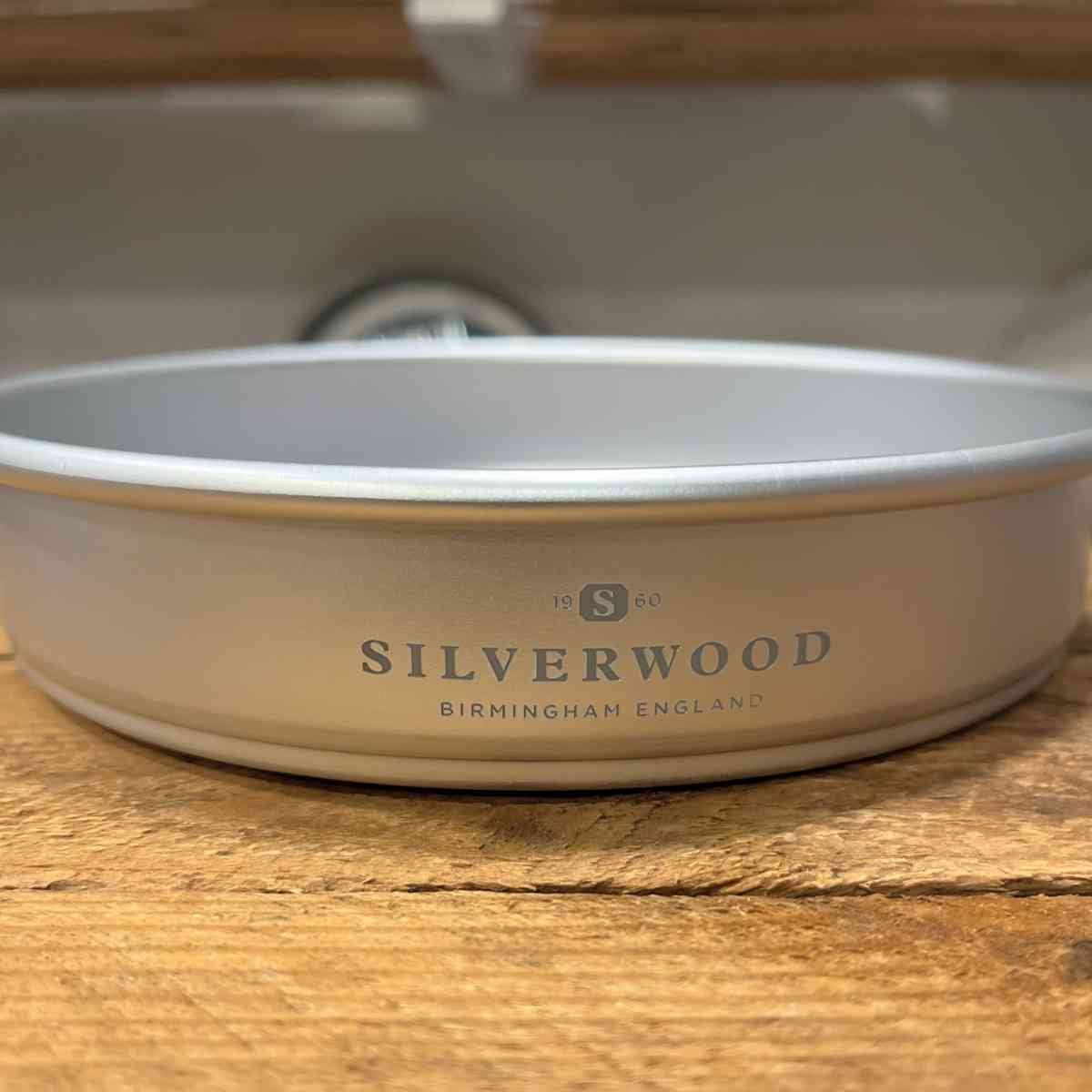 Silverwood Round Sandwich Tin – Loose Base – 5 sizes – Cooking Kneads